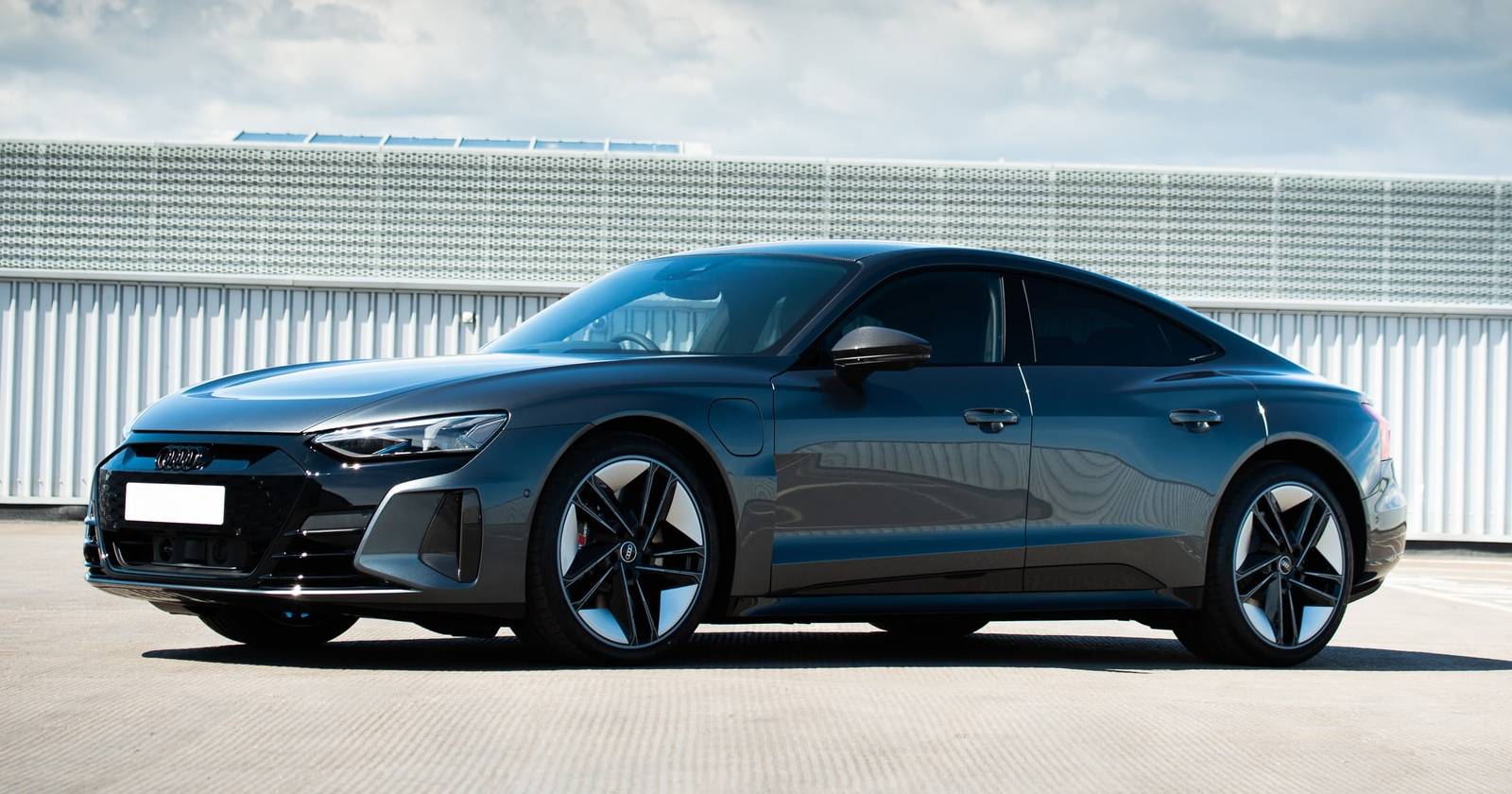 4 Things to Consider Before Switching to an Electric Vehicle