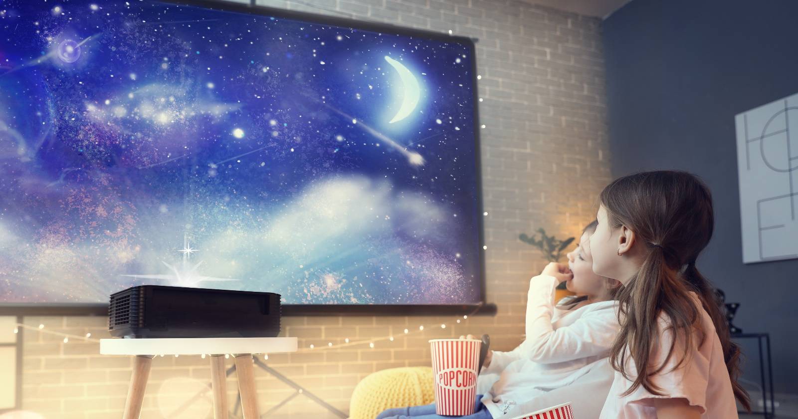 The Best Projector Screens for Your Home Theater