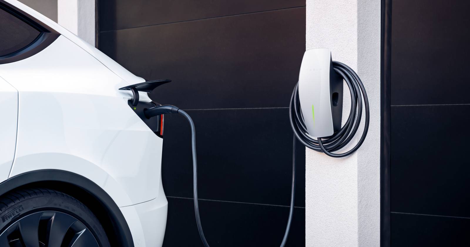 5 EV Manufacturers Using Eco-Friendly Materials