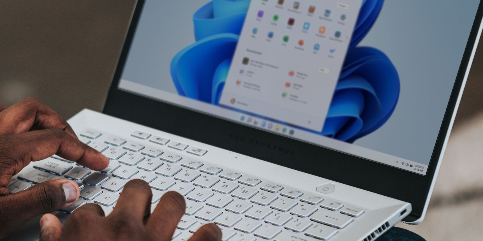 How to Enable an "End Task" Option on the Windows 11 Taskbar