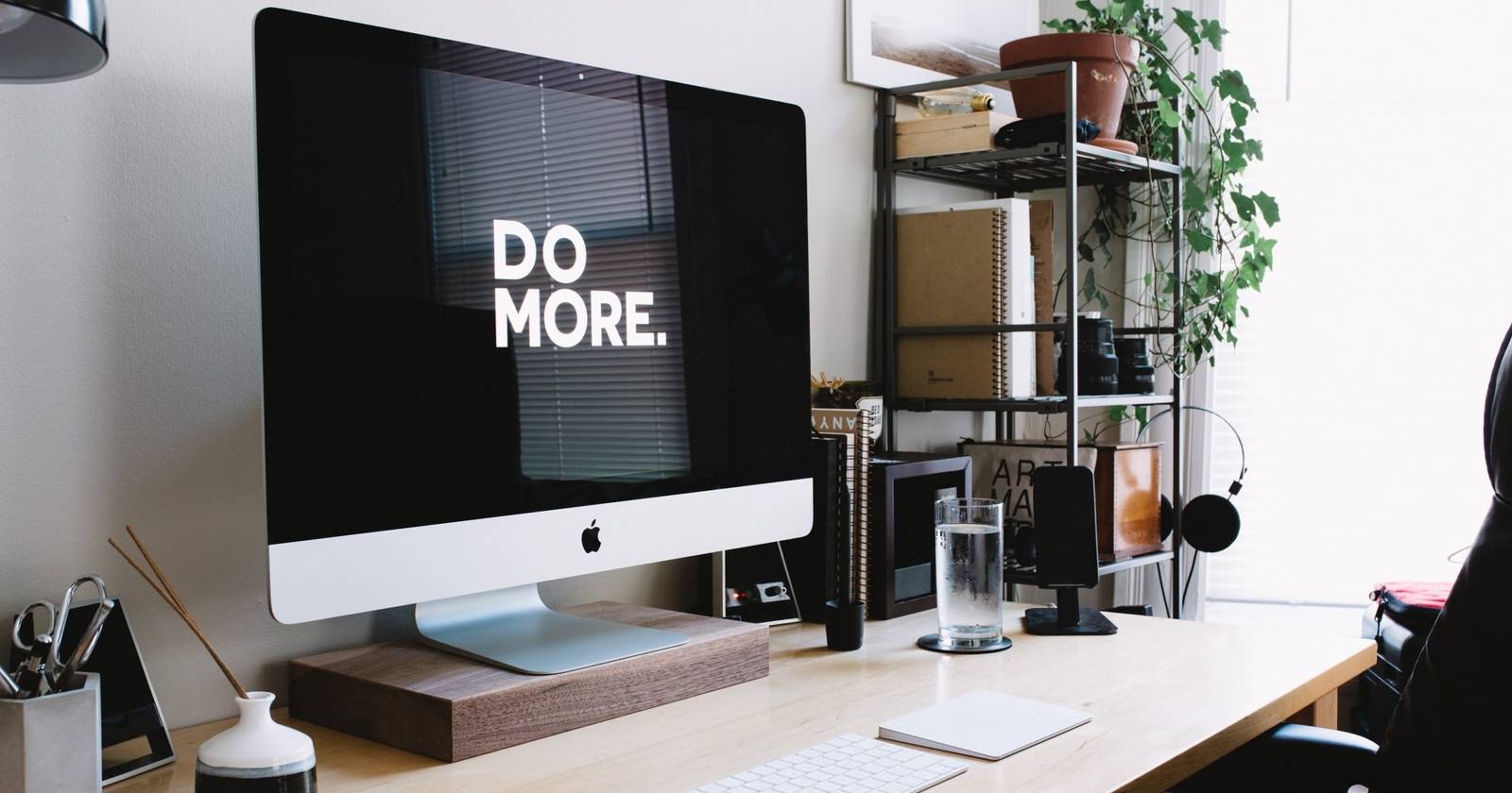 How to Display a Custom Message on Your Mac’s Login Screen