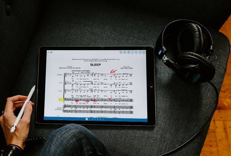 The 9 Best Sheet Music Maker Apps for Writing Music