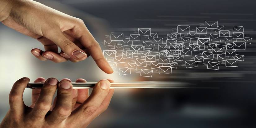 How to Use Sticky Notes With Outlook for Better Emails