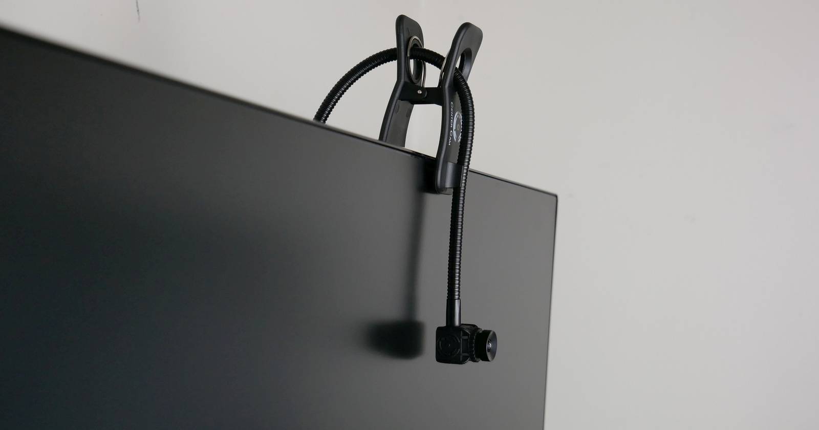 Center Cam Review: A Webcam for Making Eye Contact