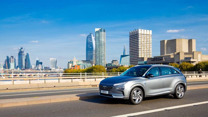 What Is a Hydrogen Car and How Does an FCEV Work?