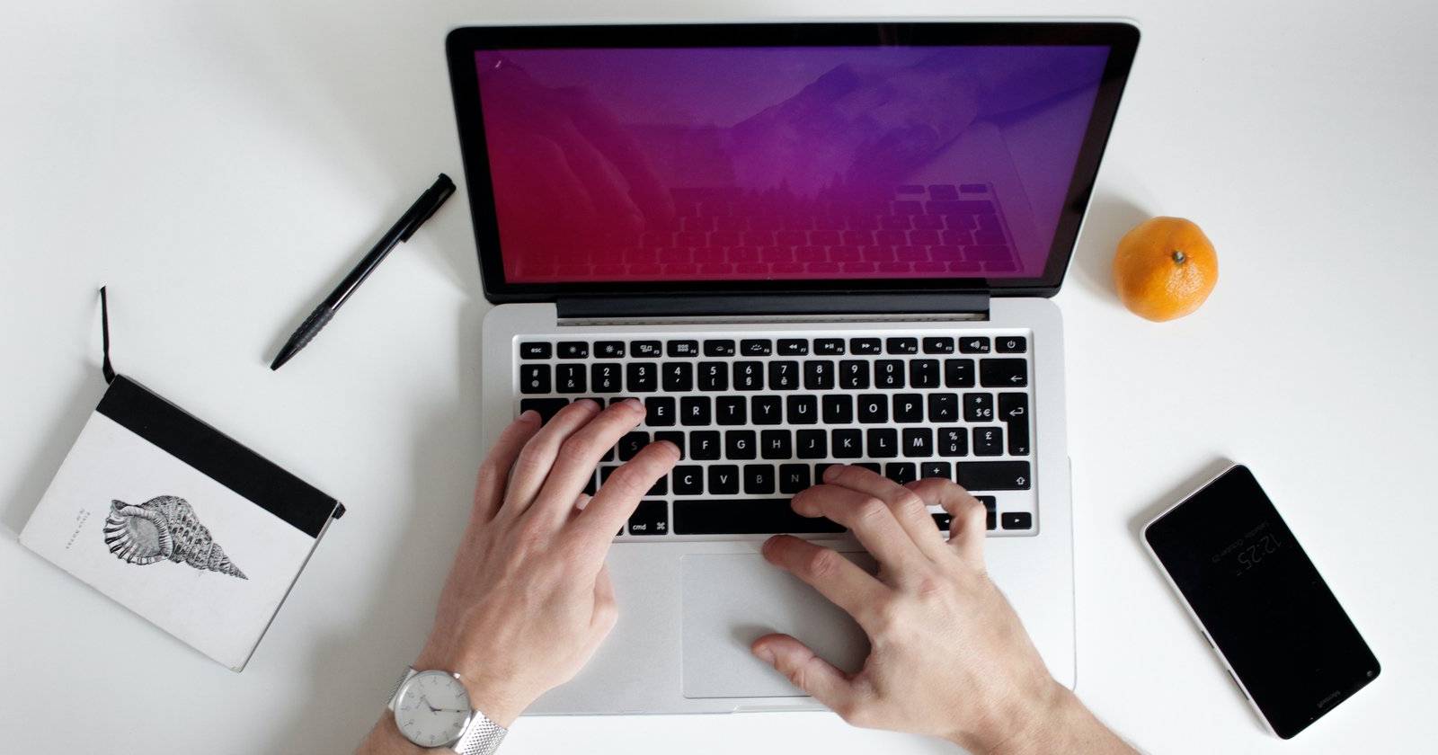 8 Ways to Fix the Windows Desktop When It Turns Pink or Purple