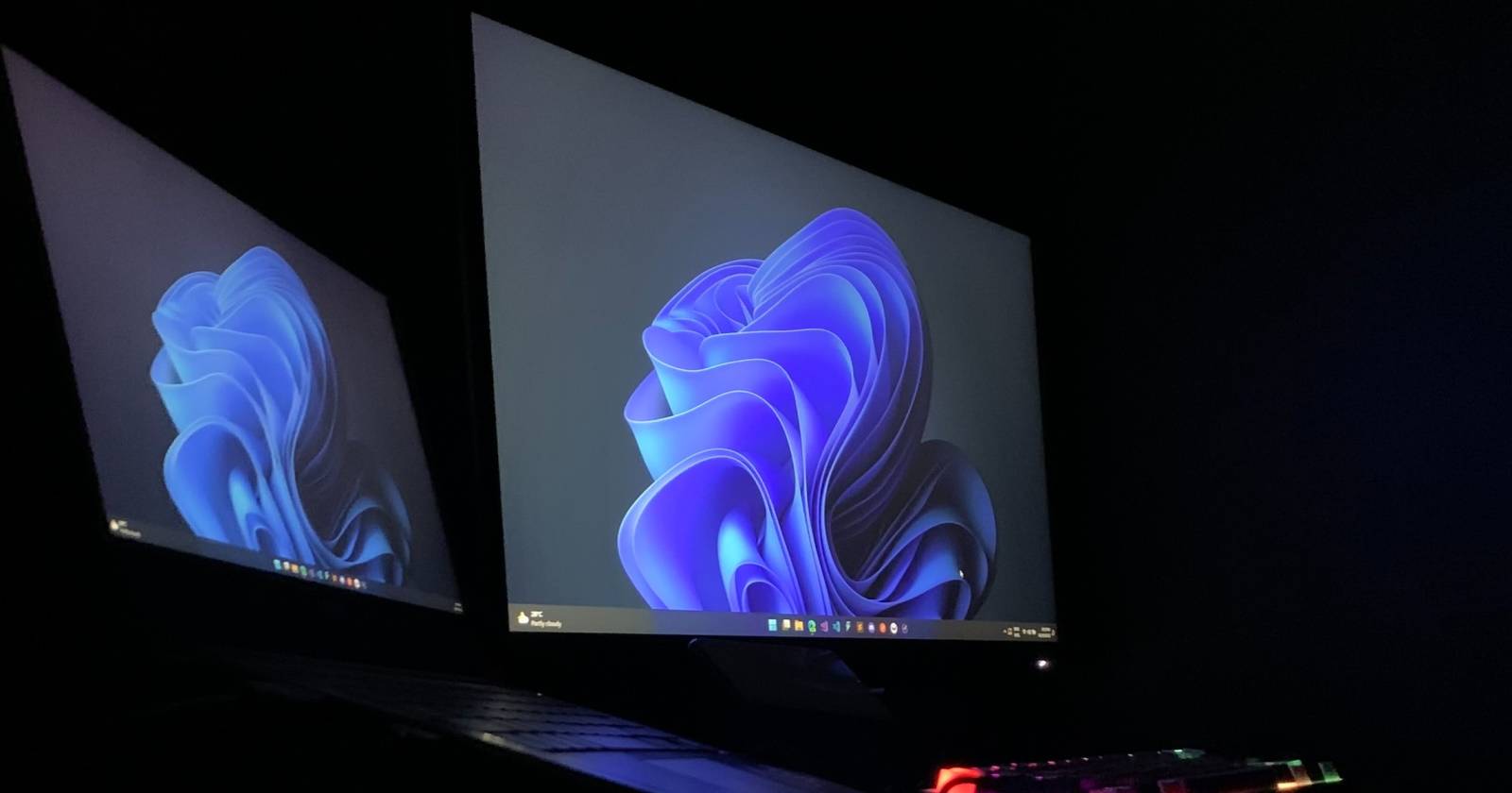 How to Use Dark Mode in Microsoft Paint