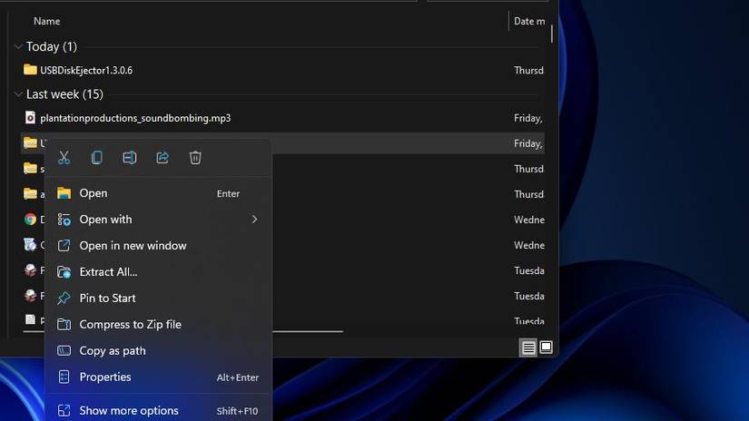 7 Ways to Remove an External USB Drive in Windows 11