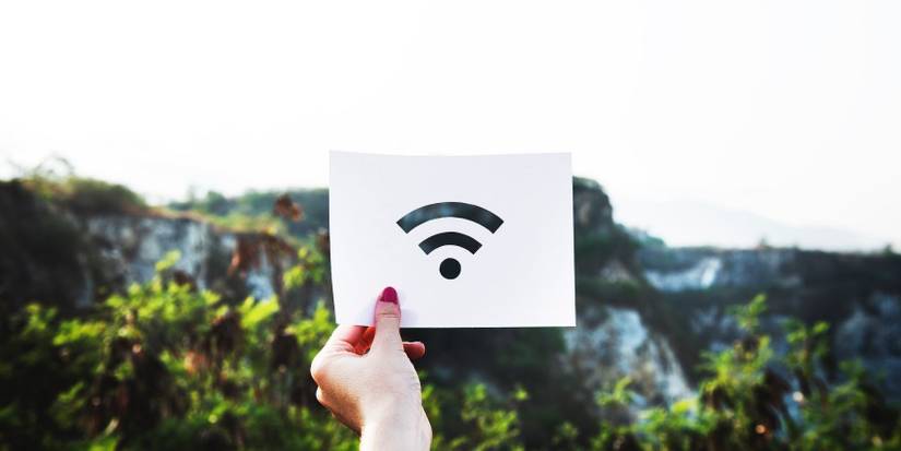 What Is Roaming Aggressiveness? How to Get a Stronger Wi-Fi Signal on ...