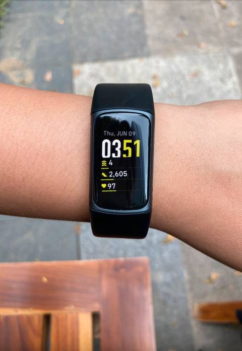 How to Activate Water Lock on Your Fitbit