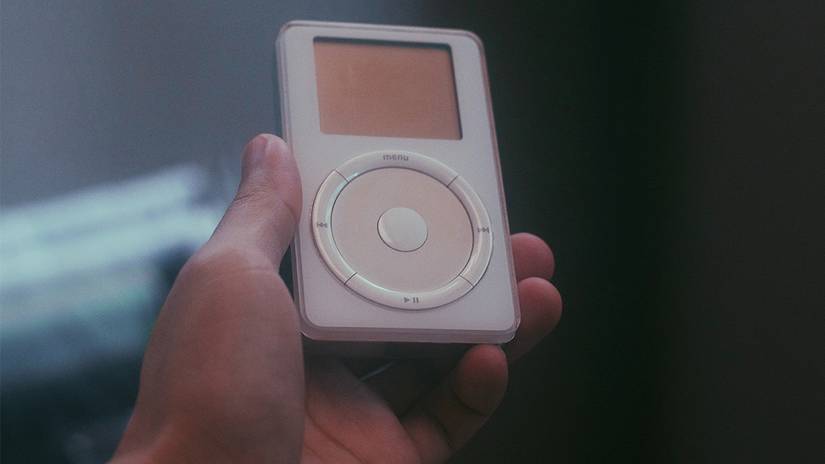7 Vintage Apple Products That Could Be Worth Big Money Today