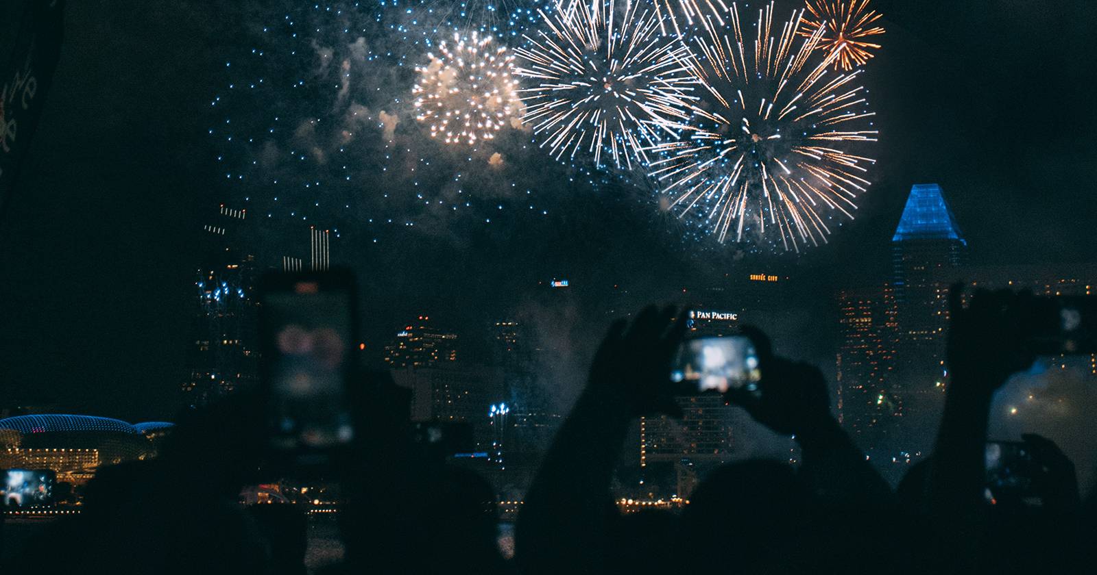 How to Take Incredible Fireworks Photos Using a Smartphone: 10 Tips