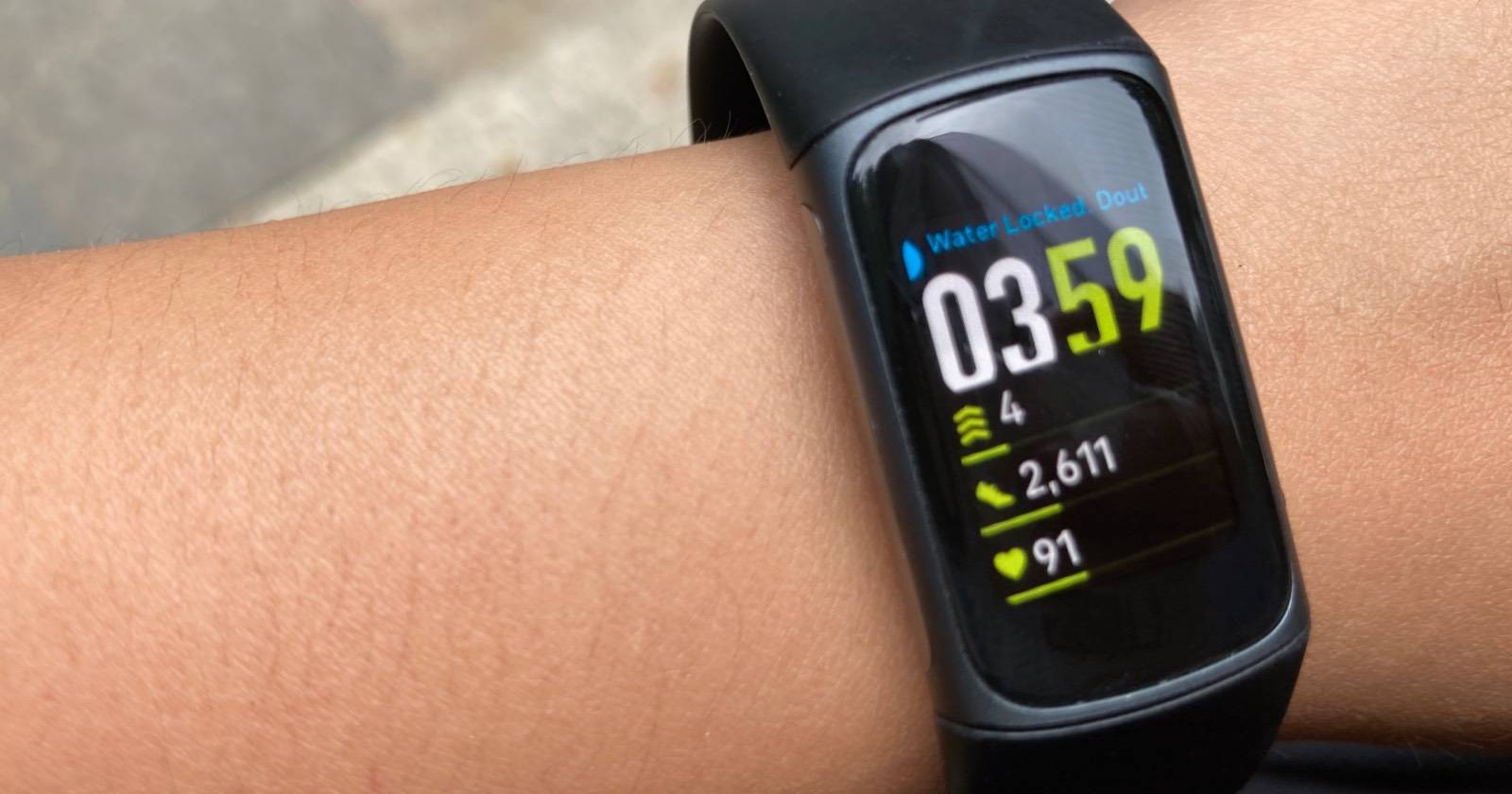 How to Activate Water Lock on Your Fitbit
