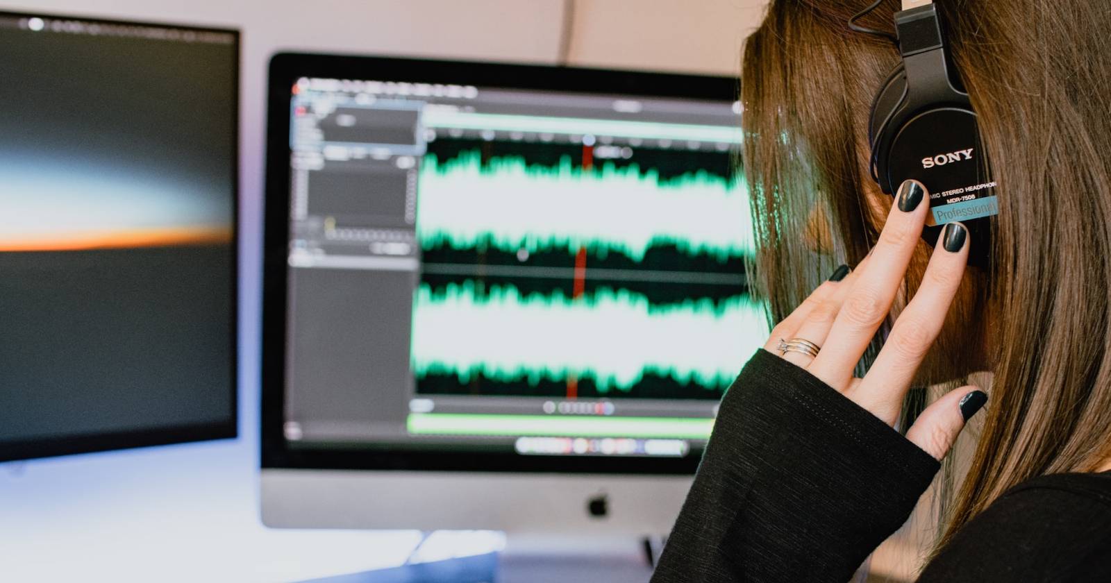 The 8 Best Free Online Music Visualizers