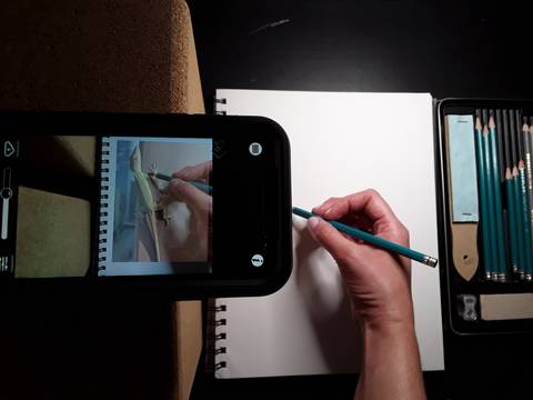 How to Use the Camera Lucida App to Create Fantastic Drawings in No Time