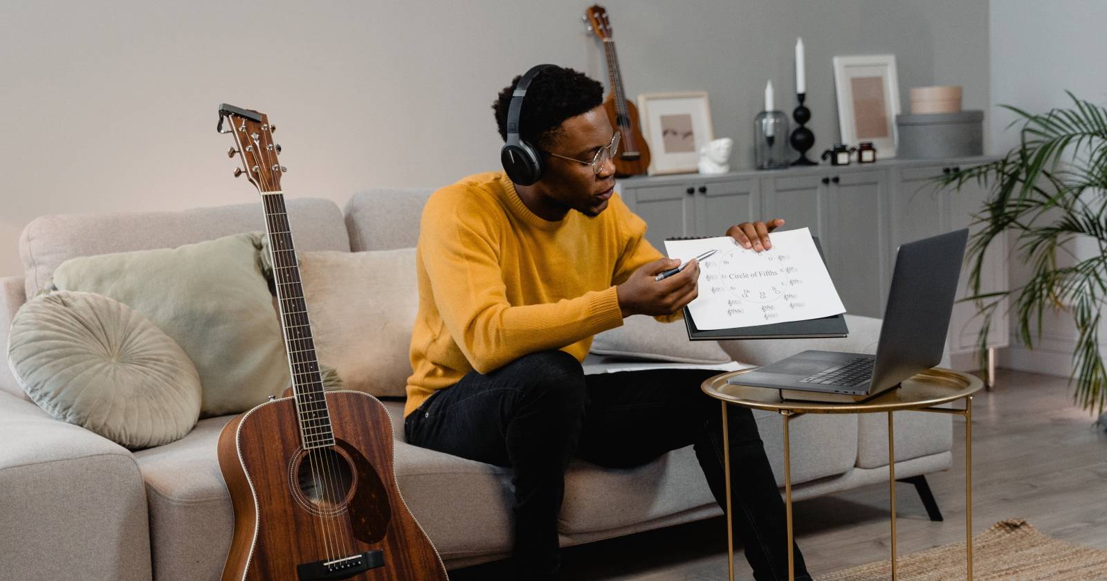 6 Digital Music Careers for Aspiring Musicians