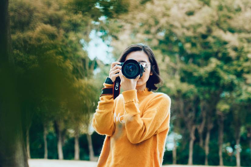12 Mistakes That Are Draining Your DSLR Camera's Battery Life