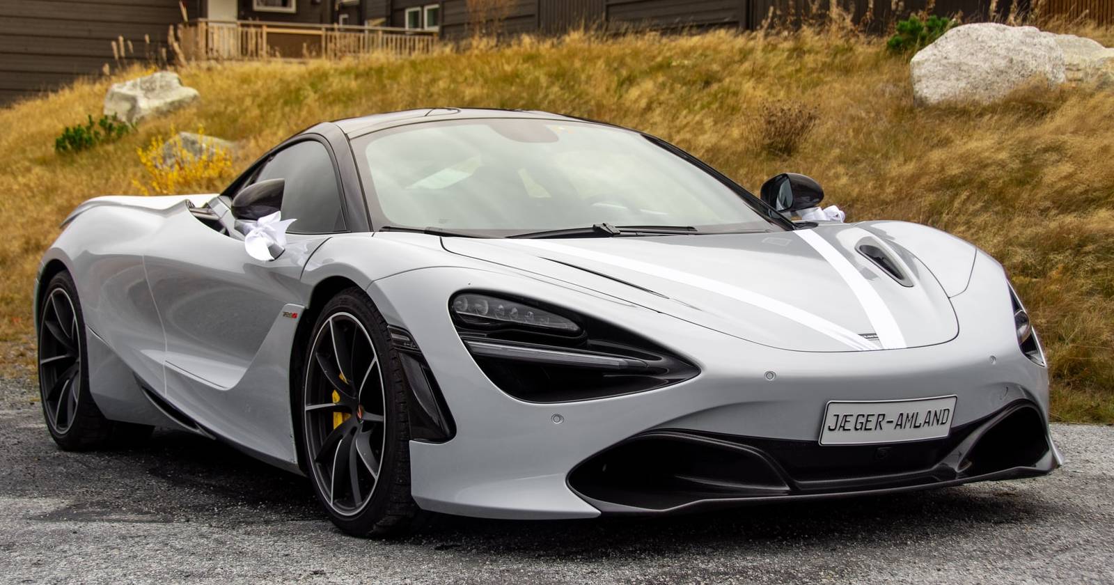 How to Take Amazing Pictures of Cars: 5 Automotive Photography Tips