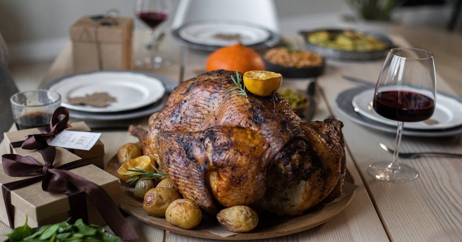 11 Thoughtful DIY Thanksgiving Gifts