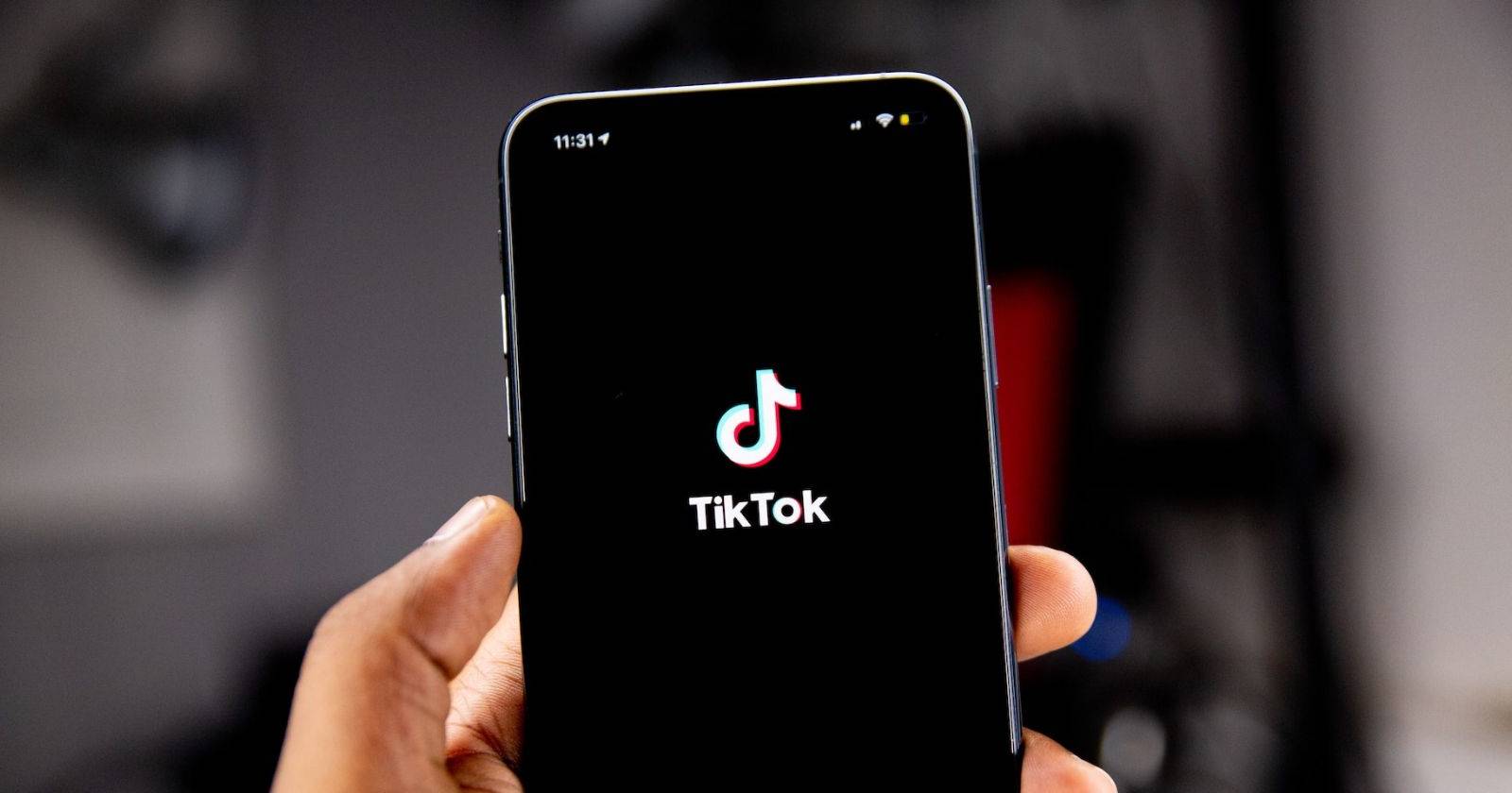 How to Enable Auto-Scrolling on TikTok for Hands-Free Viewing