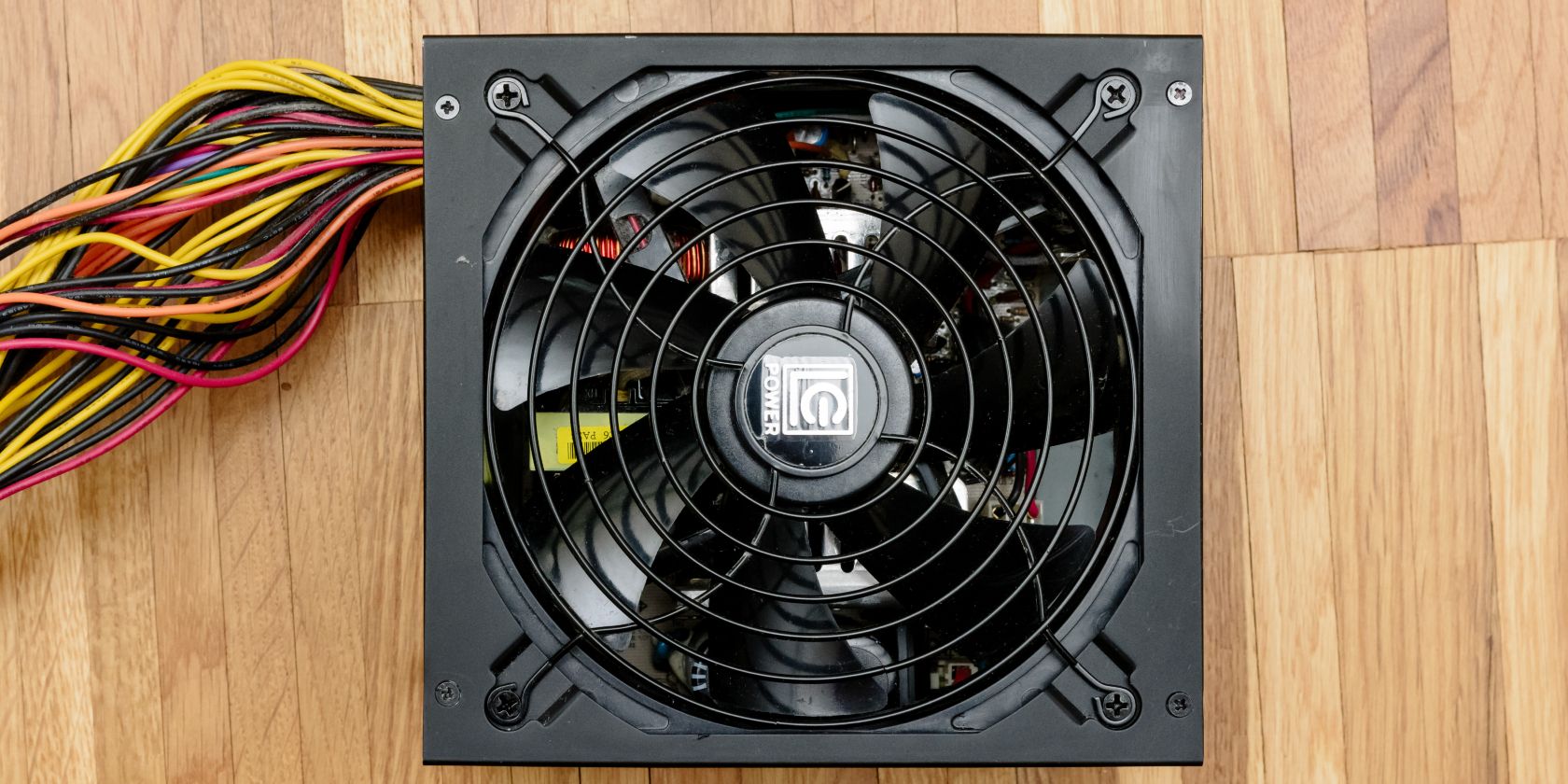 Linear vs. Switching Power Supplies: What’s the Difference?