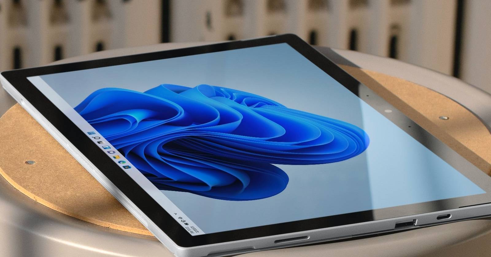 6 Ways to Quickly Show the Desktop in Windows 11