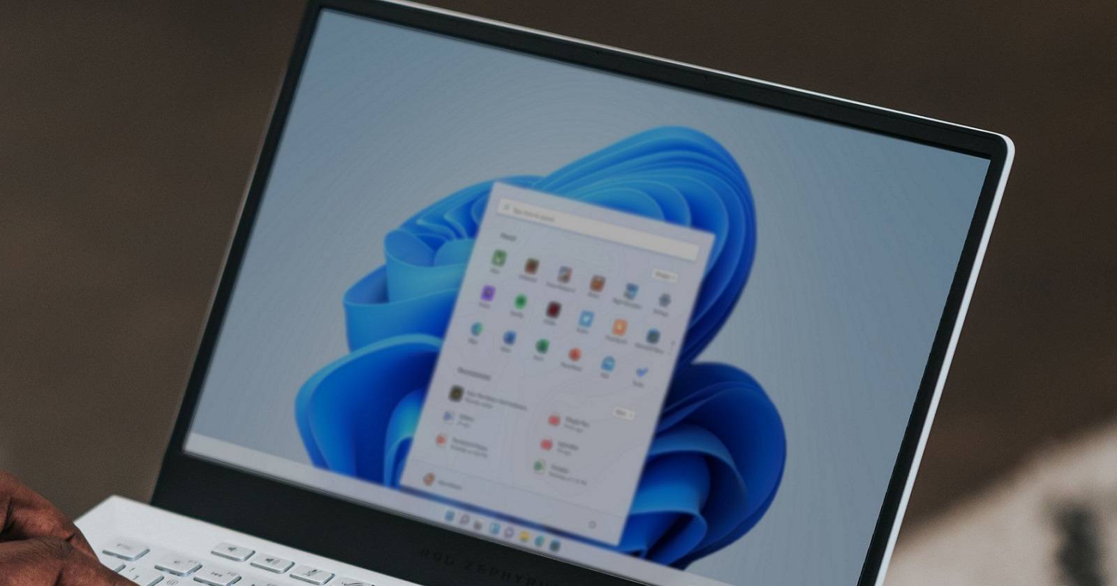 How to Use App Folders in the Windows 11 Start Menu