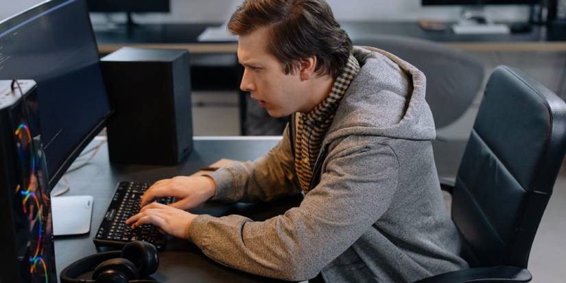 What Is Software Cracking, and What Are the Risks of Using Cracked ...