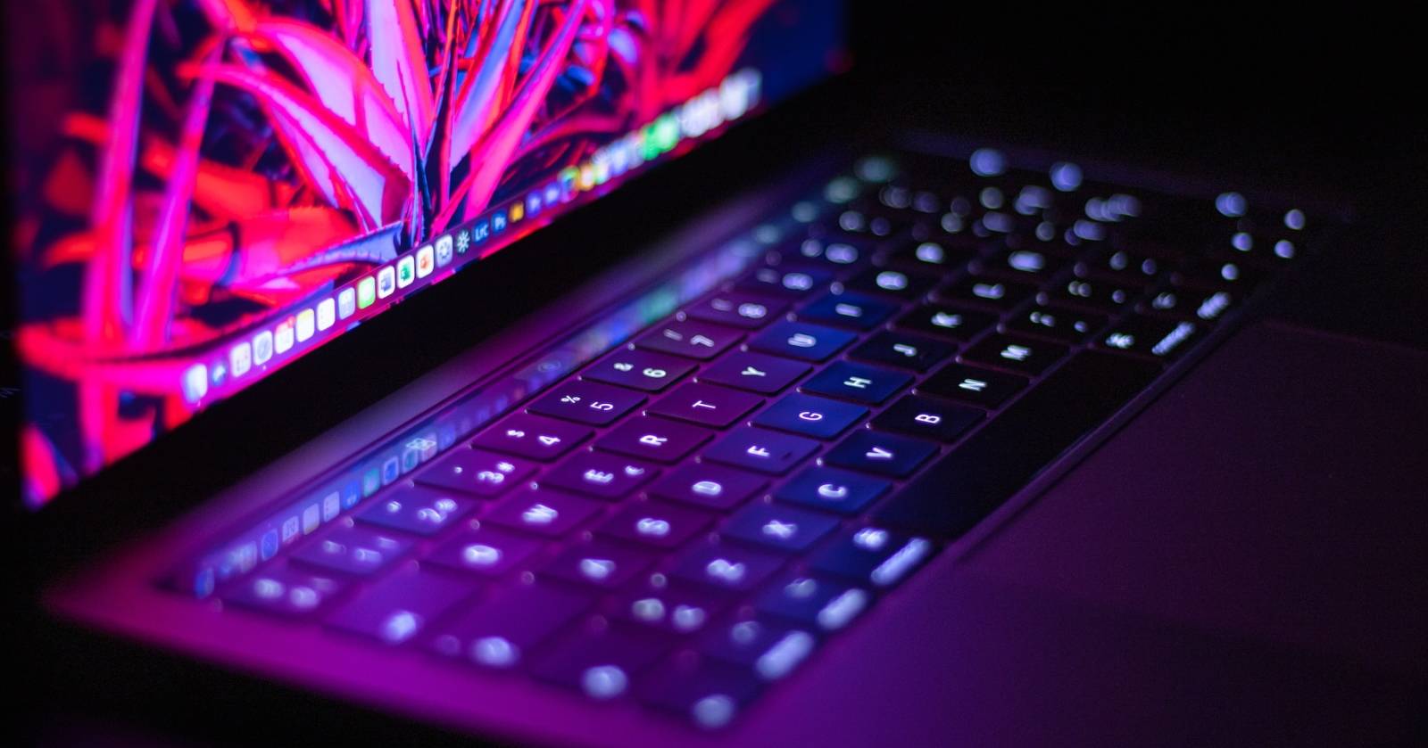 3 Signs Your Mac Is Infected With a Virus (and How to Check)