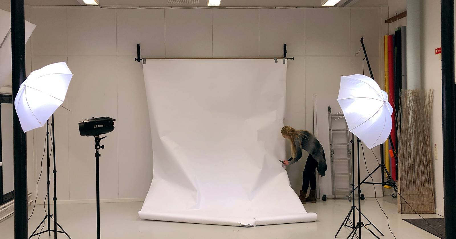 How to Create Stunning Backgrounds for Your Portrait Photography Using ...