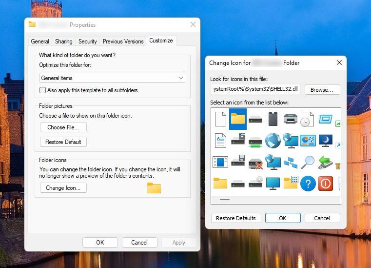 How to Remove the Black Background Behind Folder Icons in Windows 11