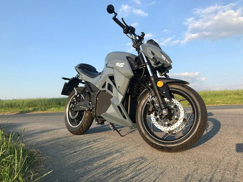 7 Reasons You Should Buy an Electric Motorcycle