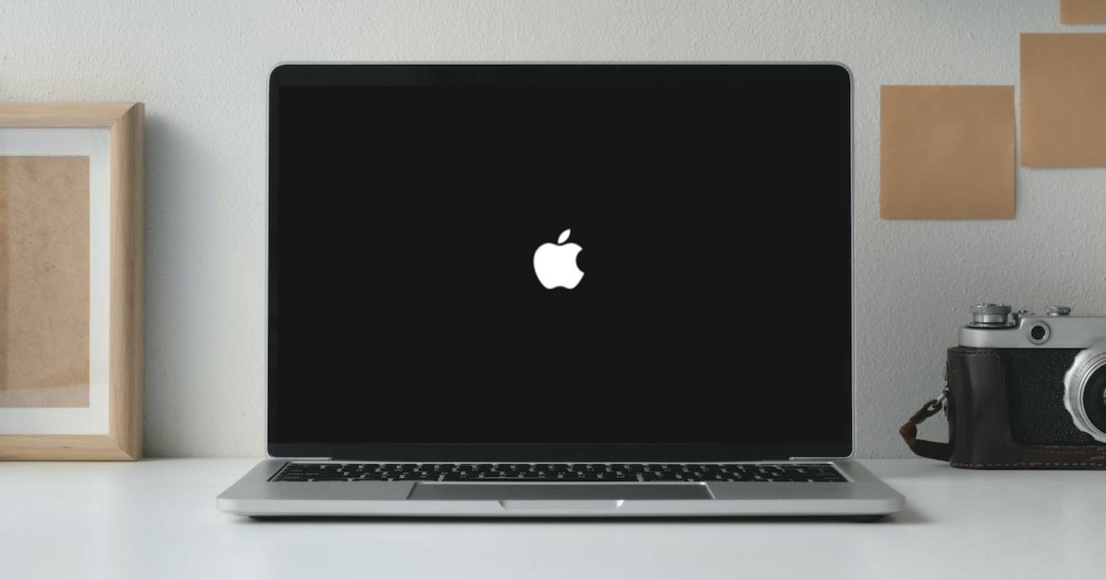 Is Your Mac Stuck on the Apple Logo? Here Are 7 Fixes to Try