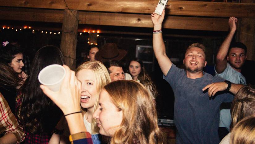 How to Take Great Party Photos: 9 Tips