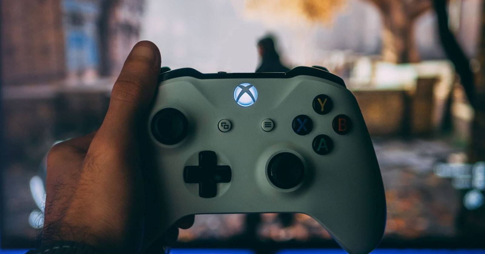 How to Manage Your Xbox Wish List and Save Money on Games