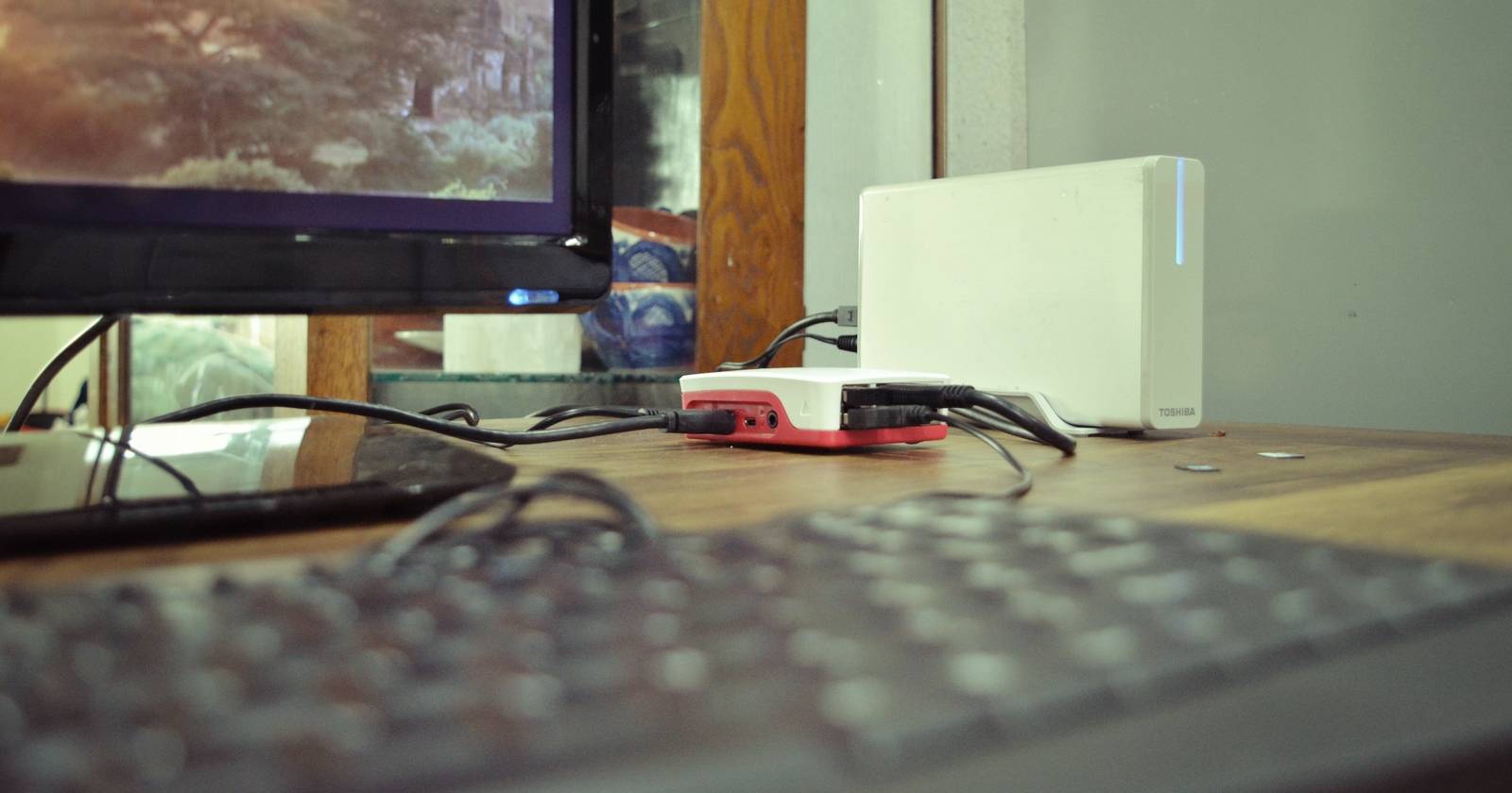 Install Just 7 Apps to Use Your Raspberry Pi Like a Work PC