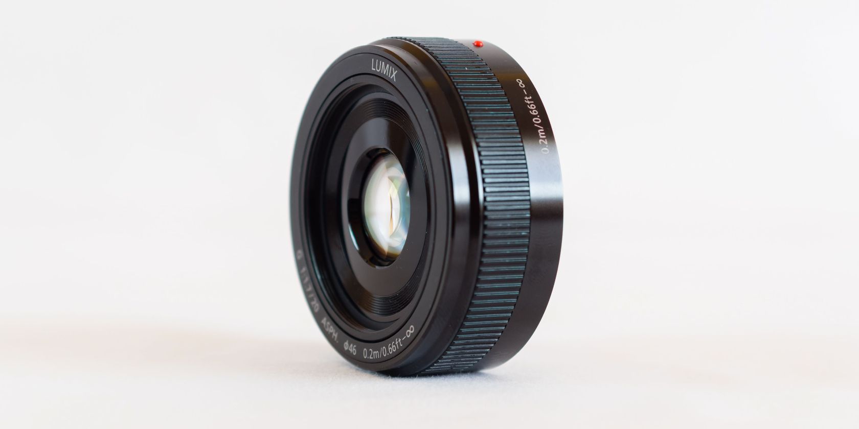 What Is a Pancake Lens and Is It Worth Buying One?
