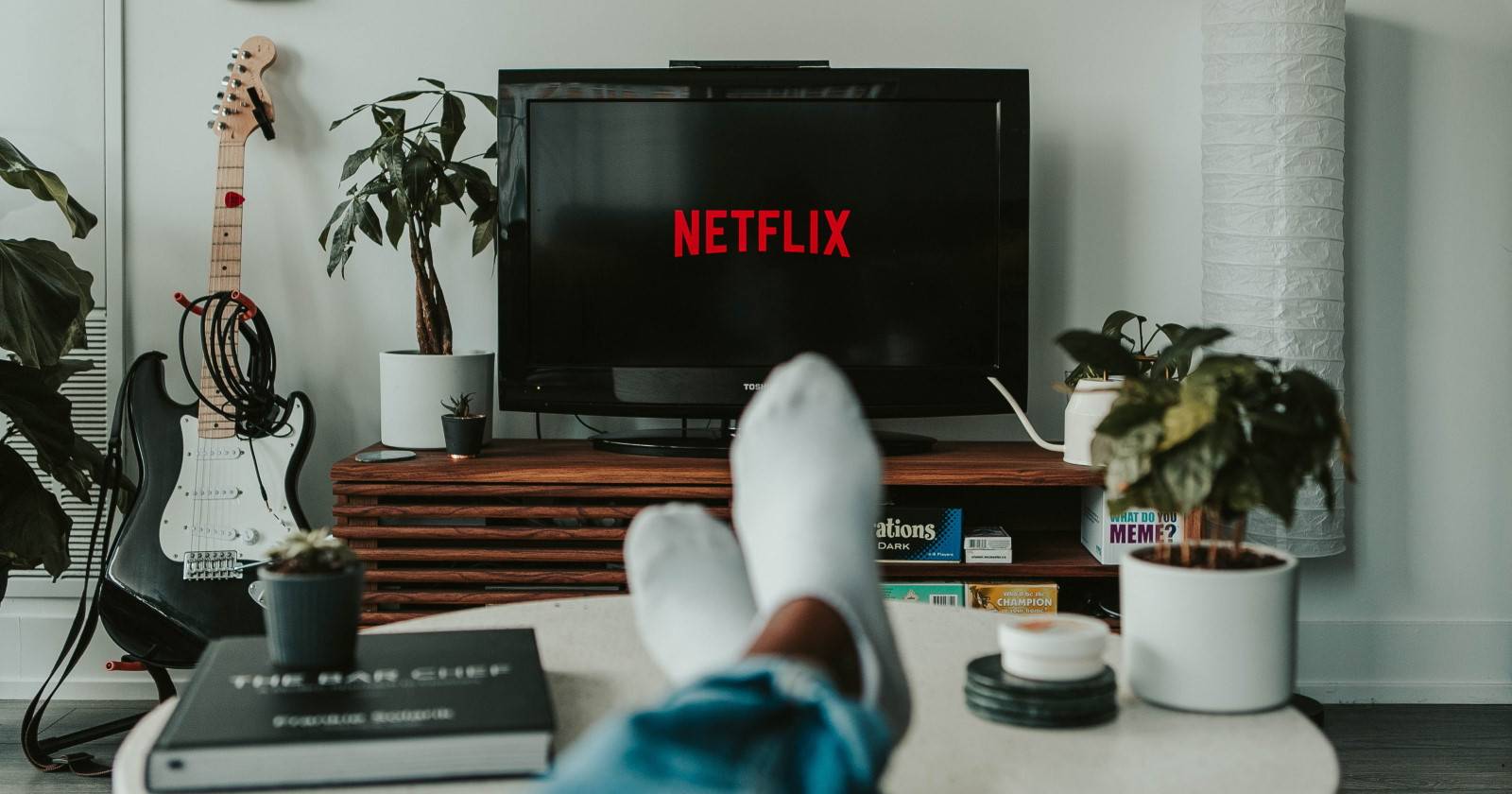 6 Simple Ways to Stay Active While You're Watching TV