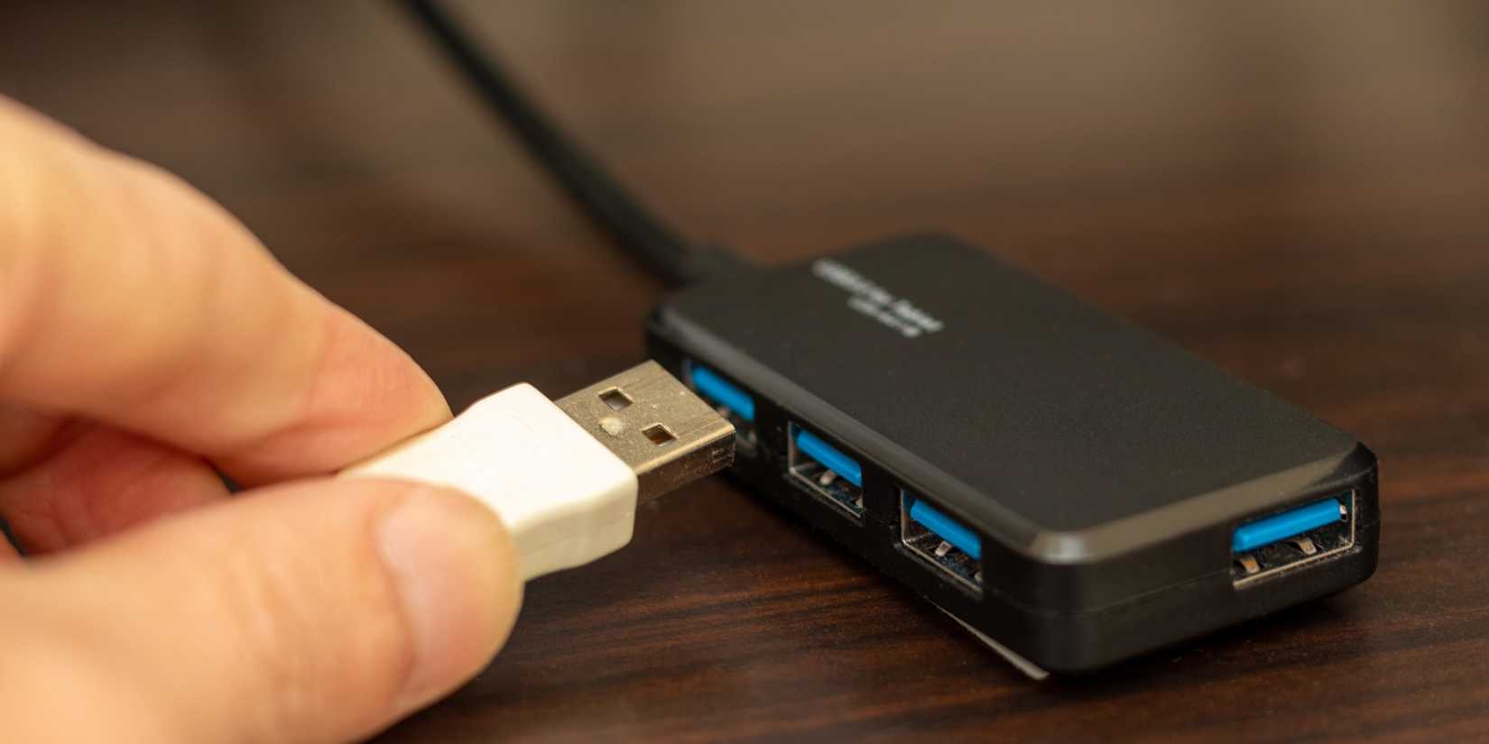 7 Surprising Devices That Work With Your Monitor’s USB Port