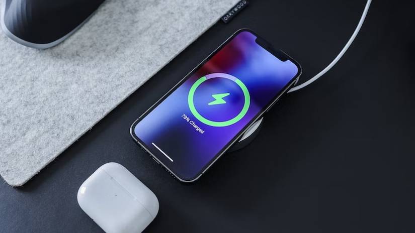 How to Charge Your iPhone Properly