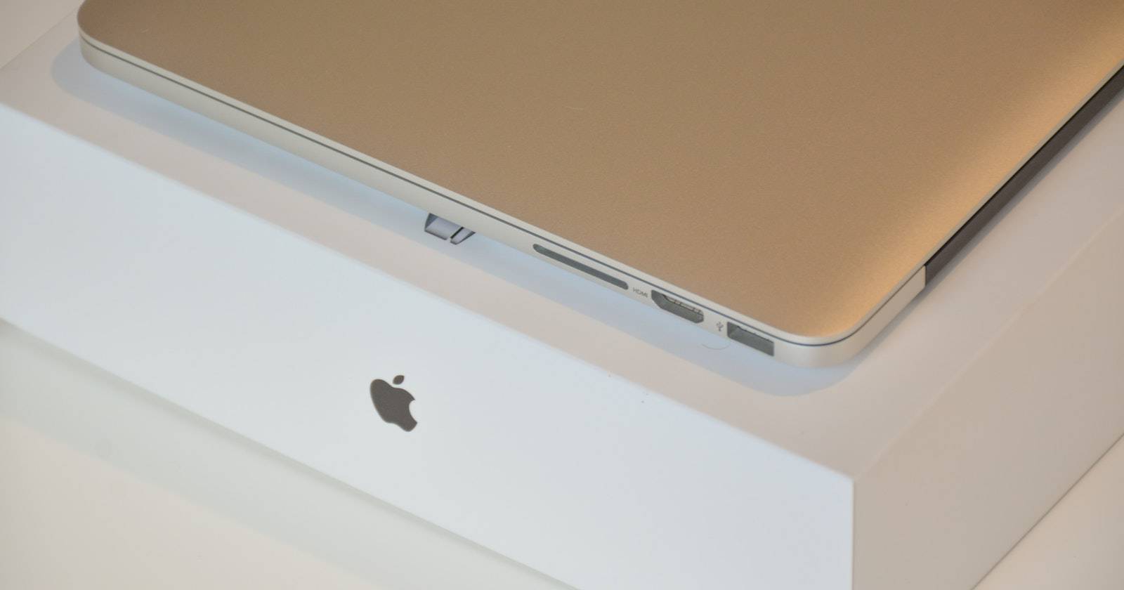 How to Buy a Used MacBook: 8 Things to Check