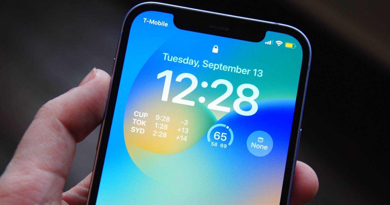 iPhone Screen Takes Longer to Turn Off? Here’s How to Fix It
