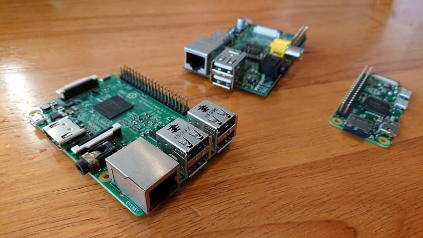 7 Ways to Connect a Raspberry Pi to a TV, Display, or Monitor