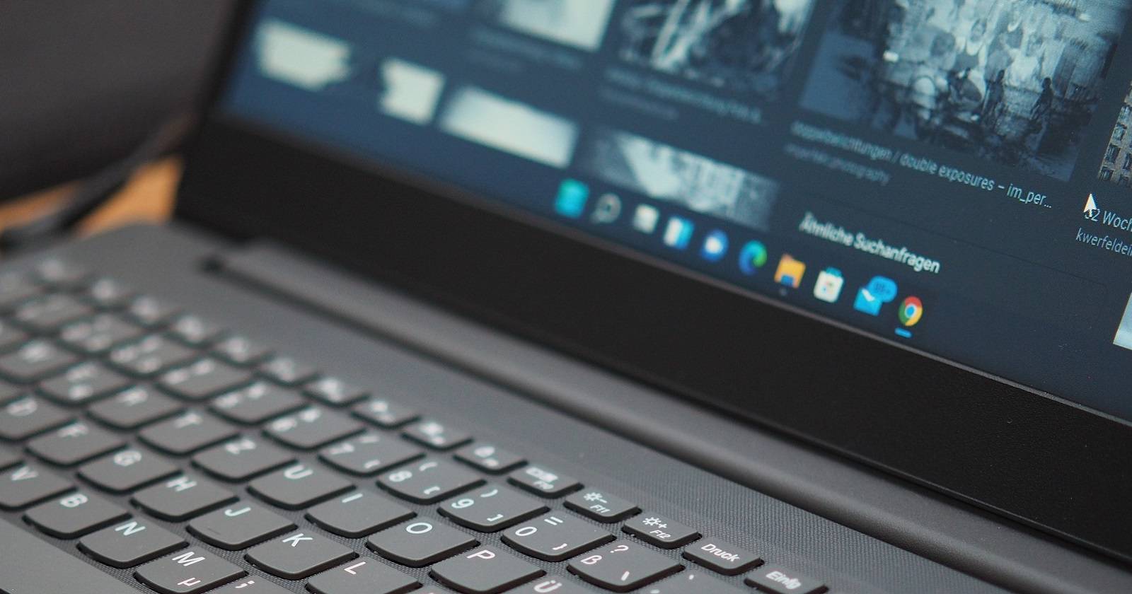 How to Fix Icons Bunching Up on the Windows 11 Taskbar