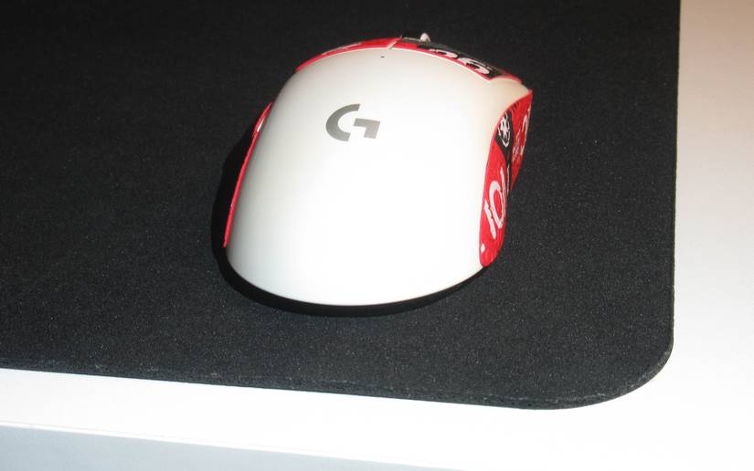Hard Mouse Pads vs. Cloth Mouse Pads: Which Is Right for You?