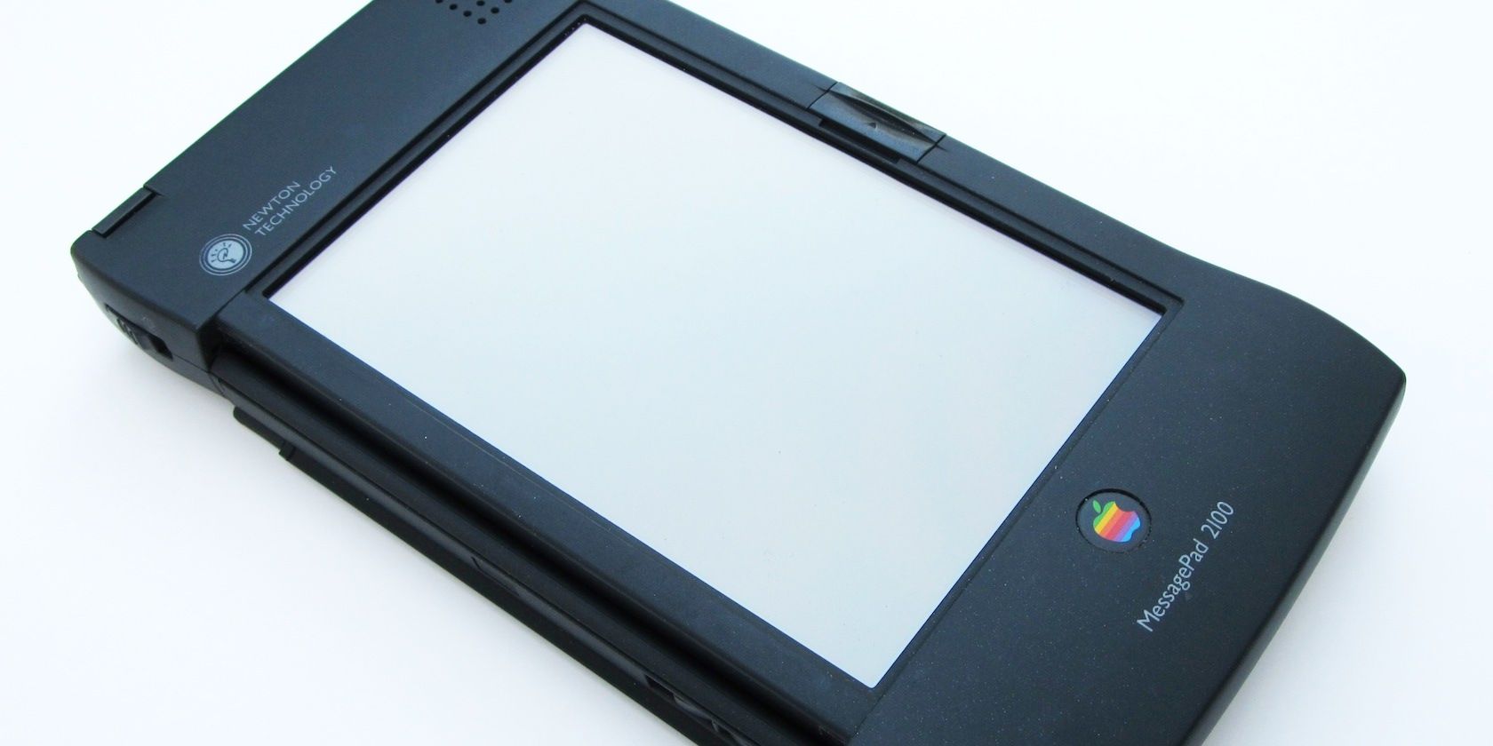 Apple Discontinued the Newton 25 Years Ago: Here's What Happened to It Since