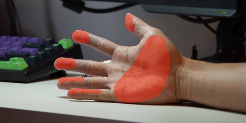 How Should You Hold Your Gaming Mouse? Mouse Grips Explained
