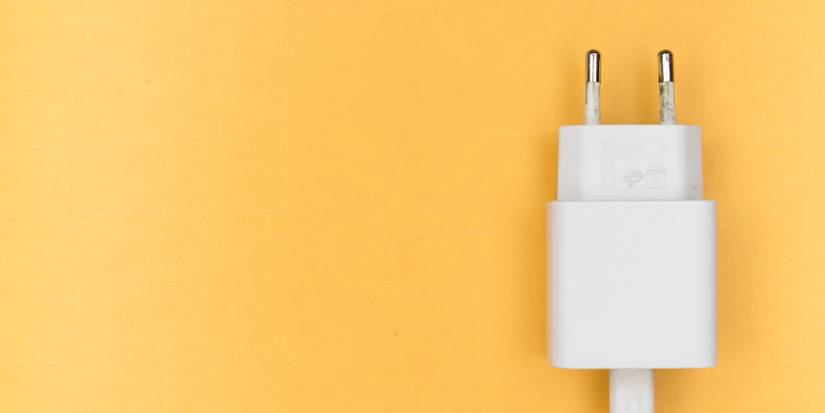 5 Reasons Your iPhone Lightning Cable Never Lasts (and How to Avoid Them)