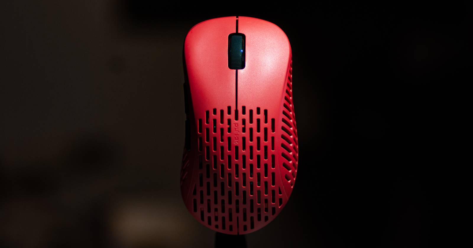 Ergonomic vs. Ambidextrous: Which Gaming Mouse Shape Should You Get?