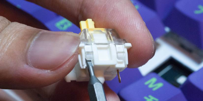 How to Lube Your Mechanical Keyboard Switches: The Traditional Way vs ...